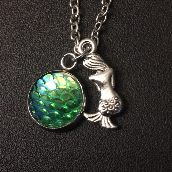 Jewelry | Iridescent Scales Mermaid Necklace | Poshmark